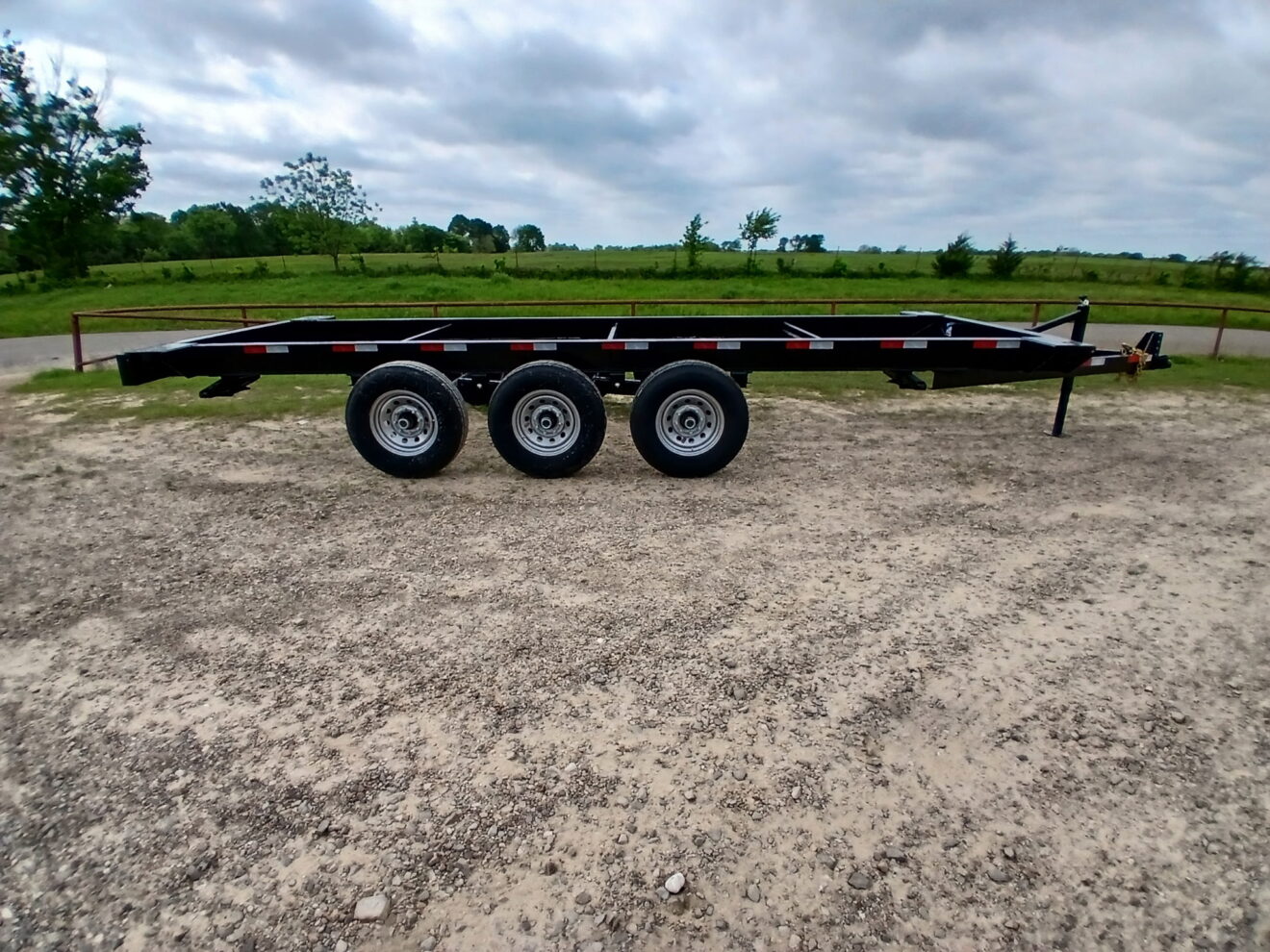 20' BUMPER PULL CONTAINER CHASSIS TRIPLE AXLE - Kerr Bilt Trailers