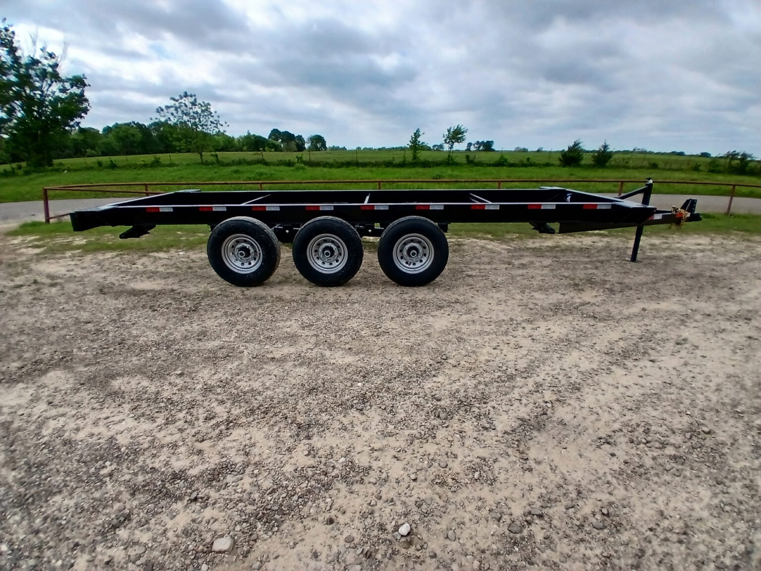 20' BUMPER PULL CONTAINER CHASSIS TRIPLE AXLE - Kerr Bilt Trailers